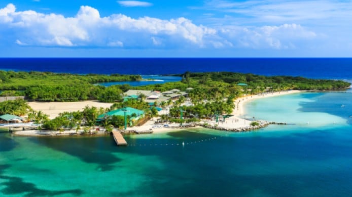 Un paraíso natural para descubrir: Roatán, Honduras | C-Magazine